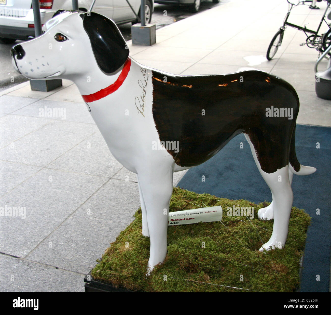 Richard Gere's Painted Dog Thirty life-size, fiberglass dogs painted ...
