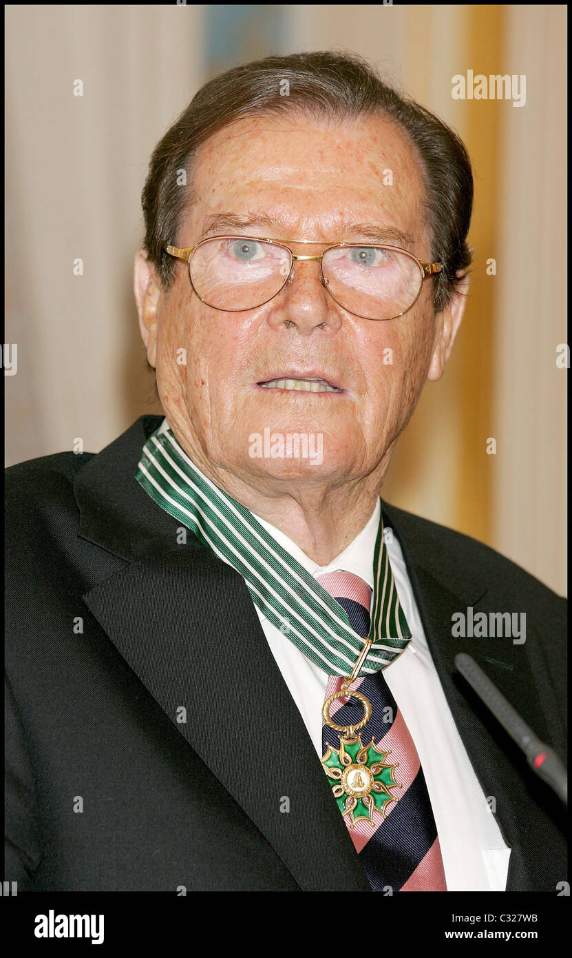 British actor Roger Moore awarded with the Order of Arts and Letters ...