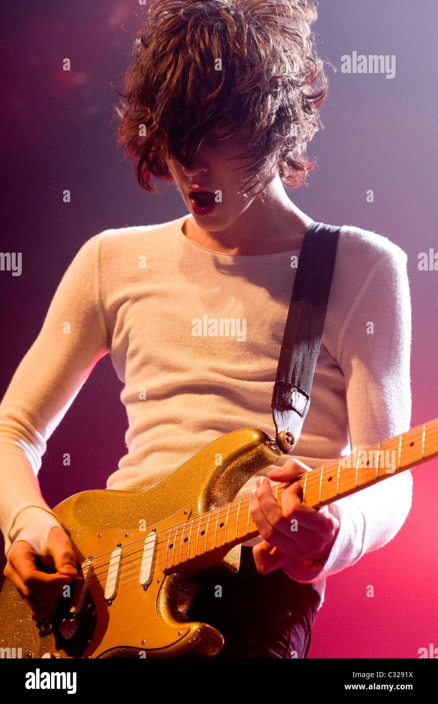 George craig one night only hi-res stock photography and images - Alamy