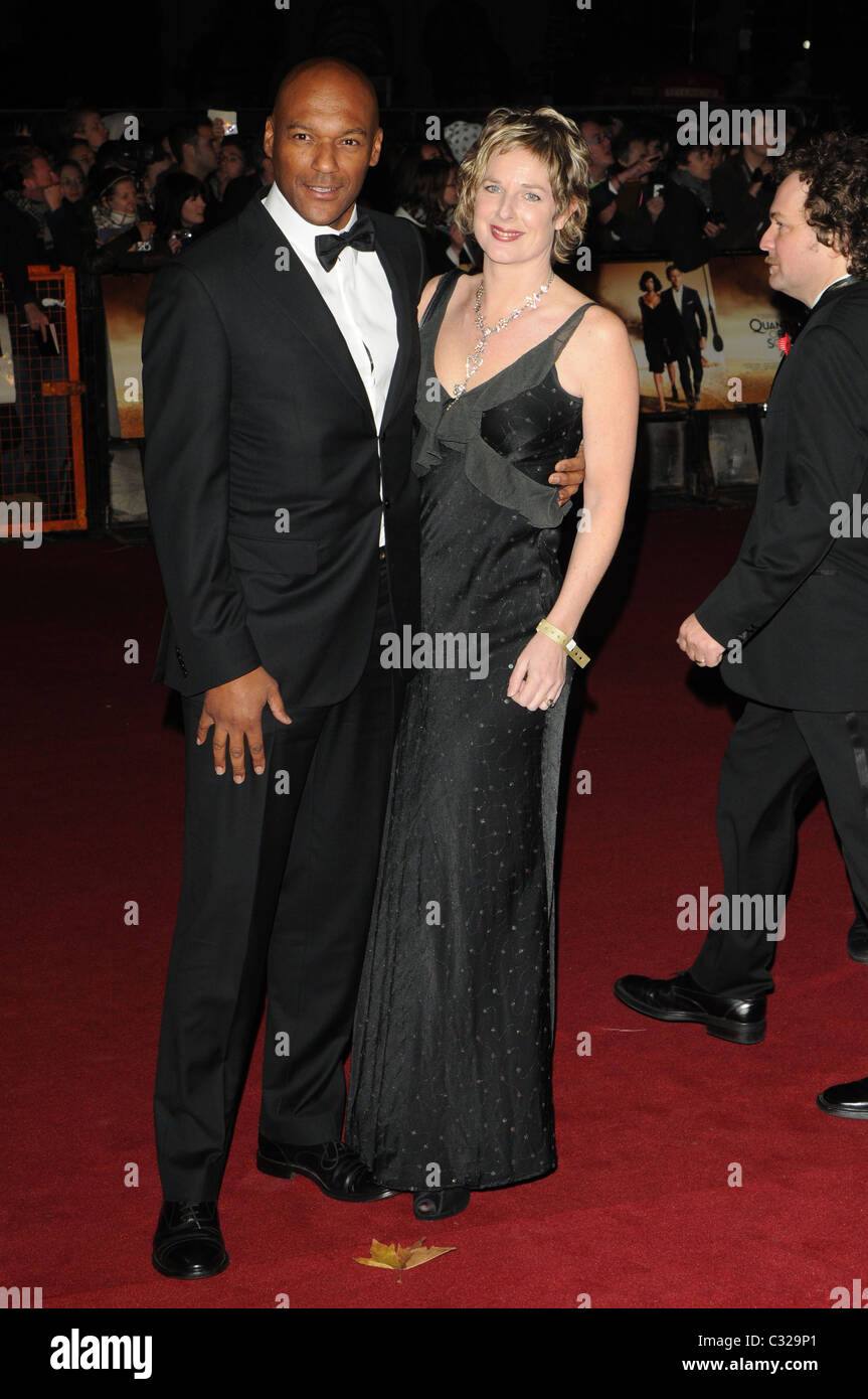Colin Salmon and Fiona Hawthorne The World premiere of the new James ...