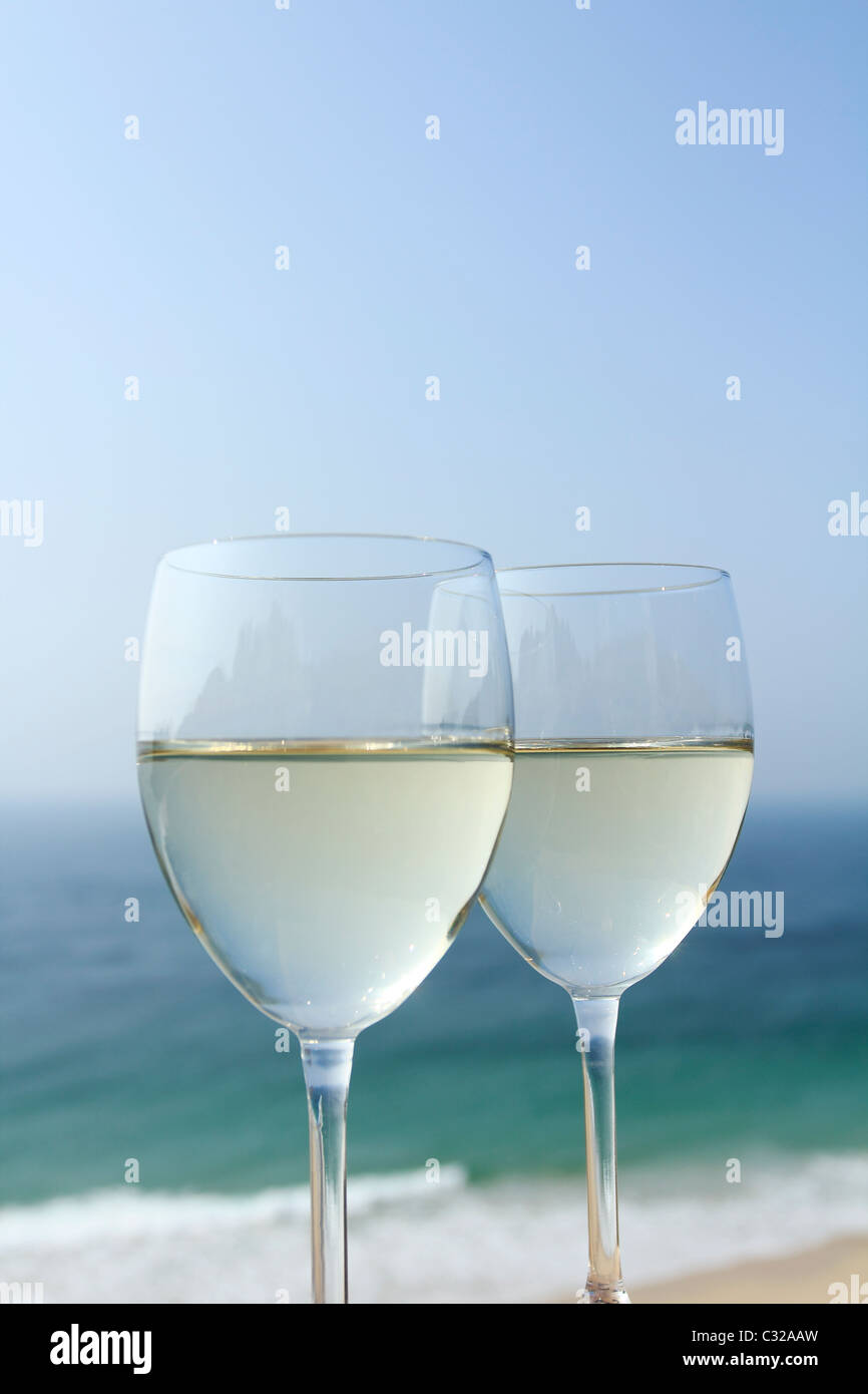 Cold next to the ocean hi-res stock photography and images - Alamy