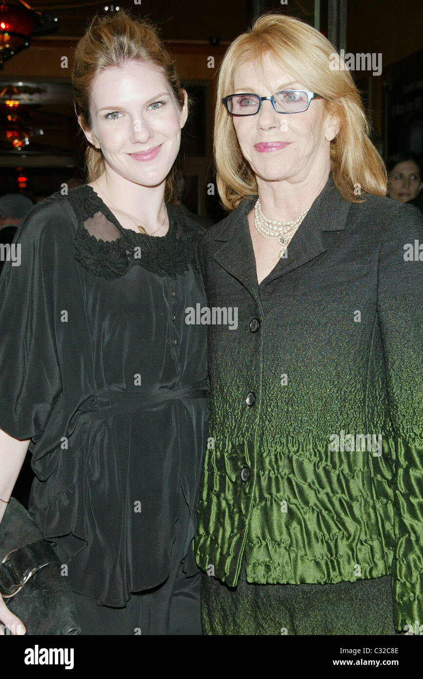 Lily rabe and jill clayburgh hi-res stock photography and images - Alamy