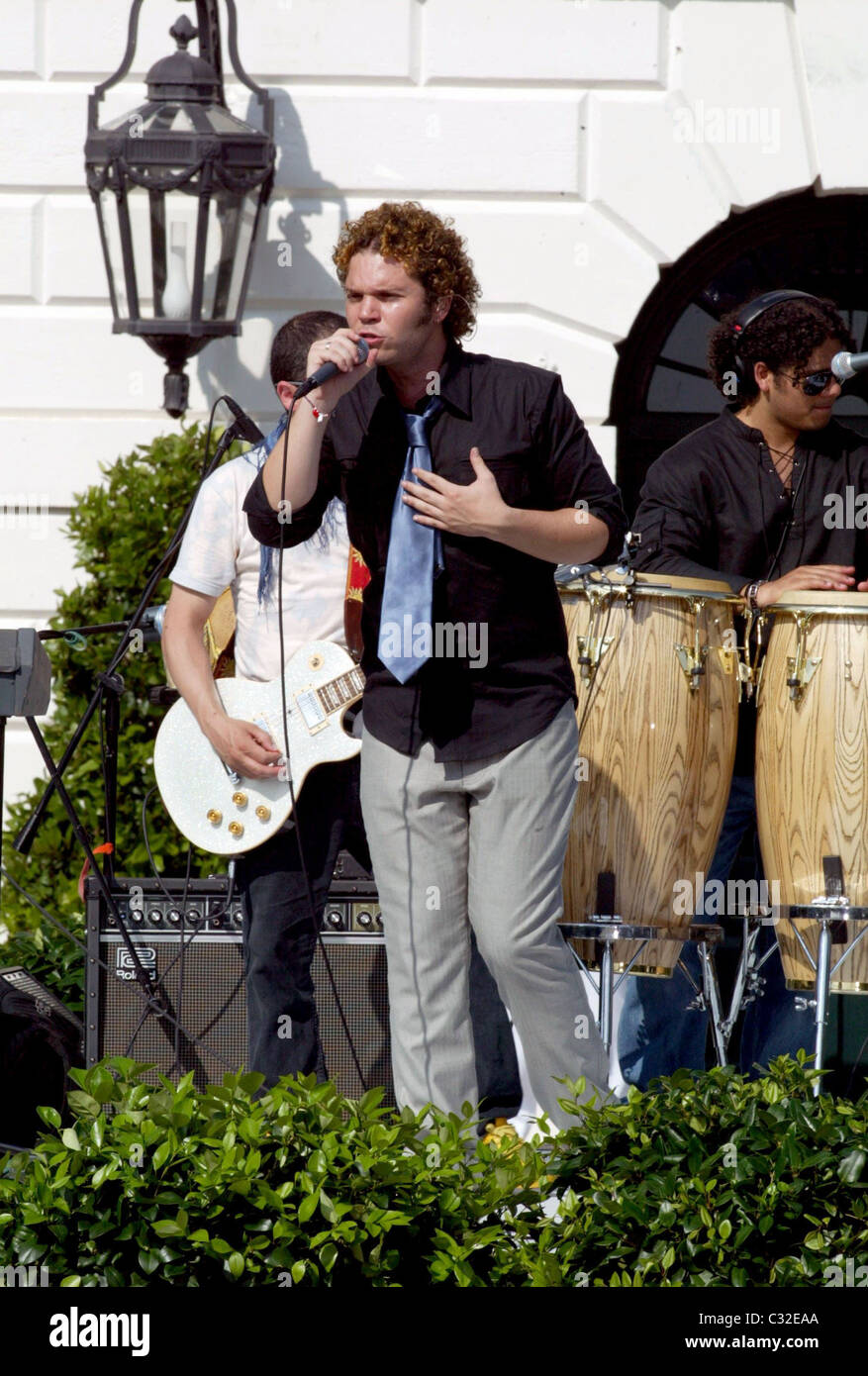 Andres Cabas performs Hispanic Heritage Month Celebration on the South ...