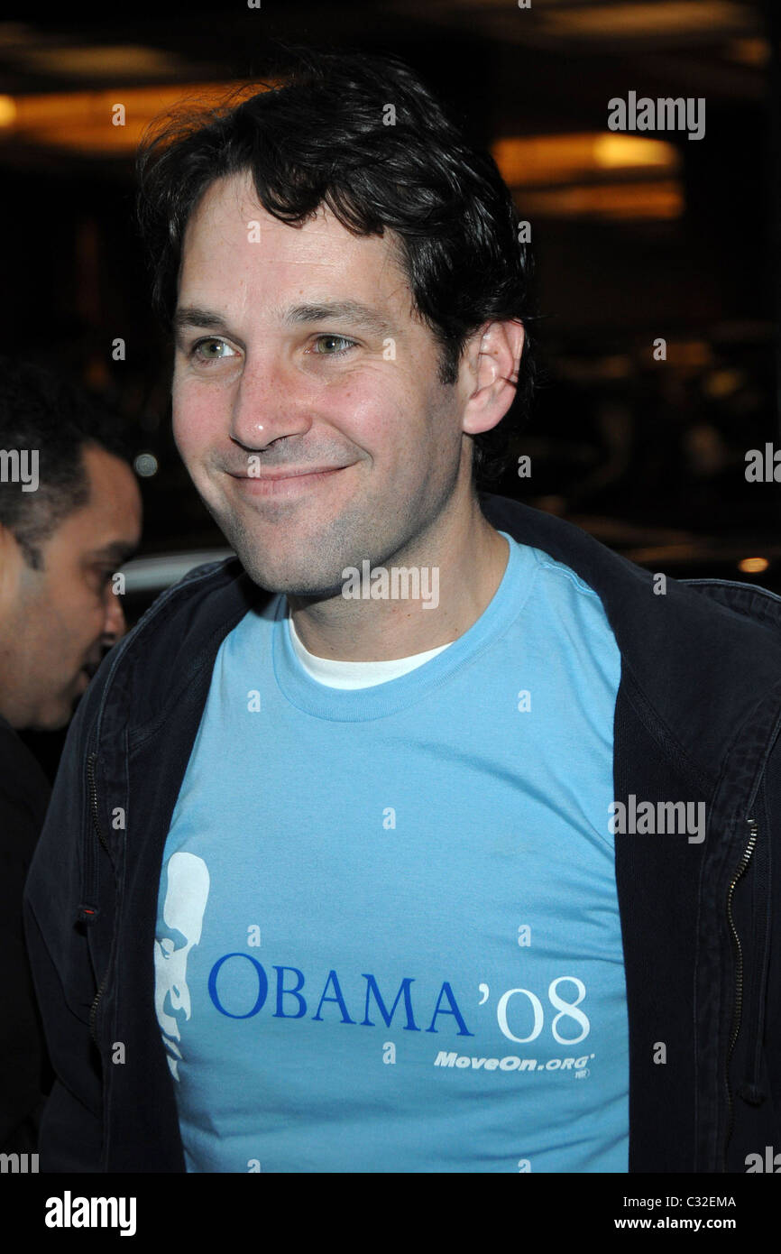 Paul Rudd arrives for a taping of TRL at the MTV Studios New York City ...