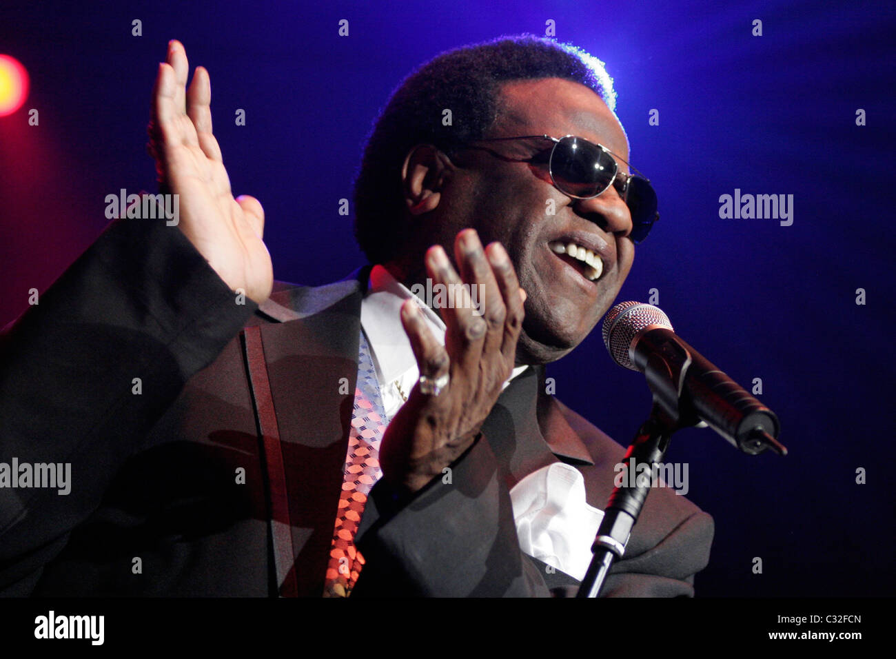 Reverend al green performs royal hi-res stock photography and images ...