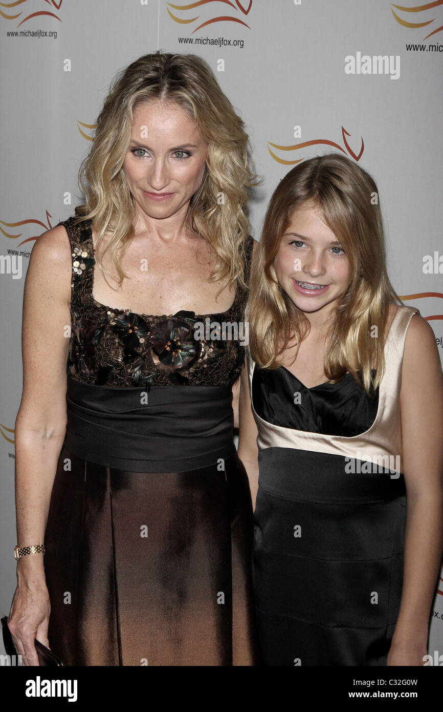 Michael J Fox Twin Daughters