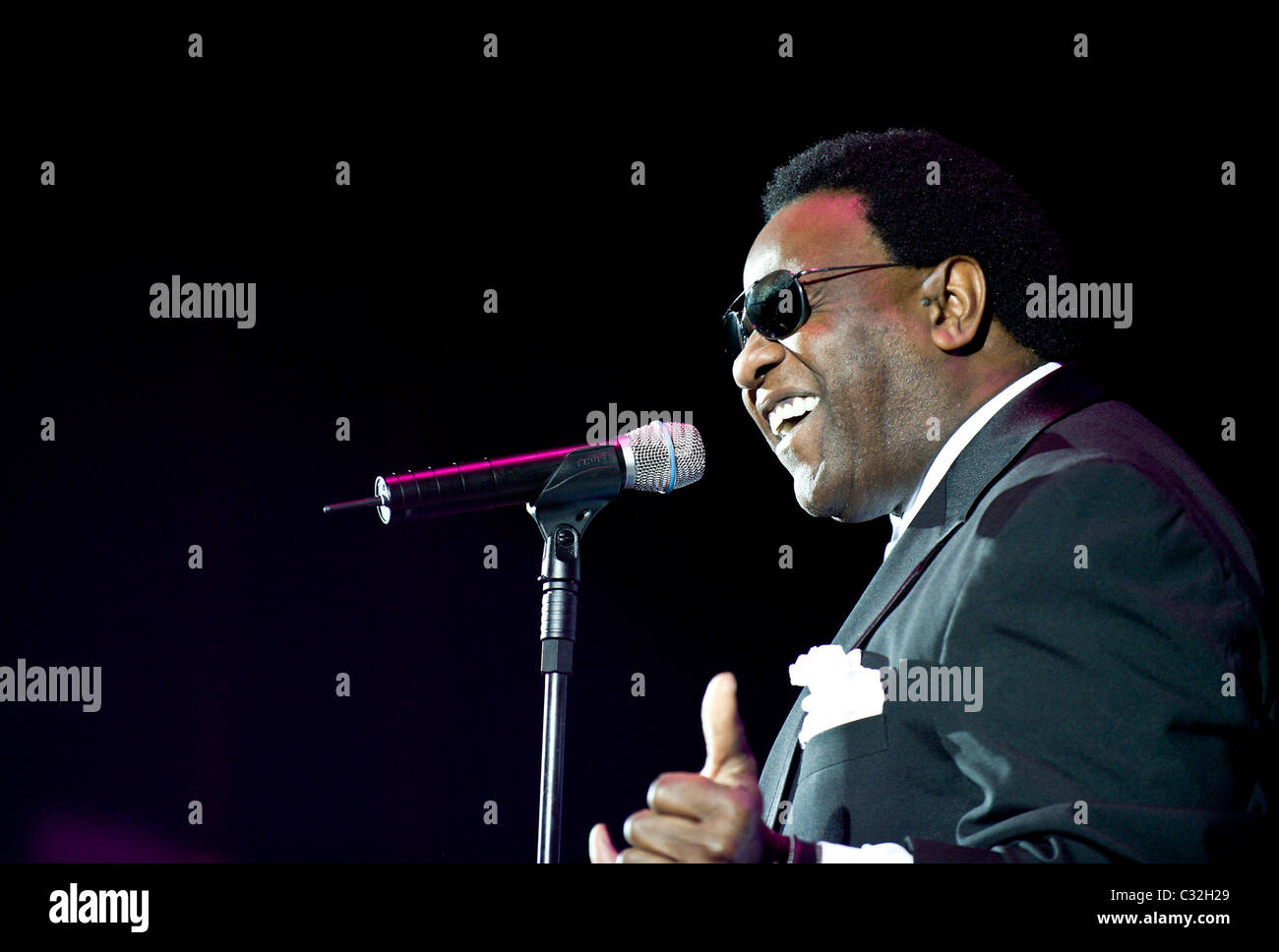 Al Green performing at the Apollo Hammersmith London, England - 06.11. ...