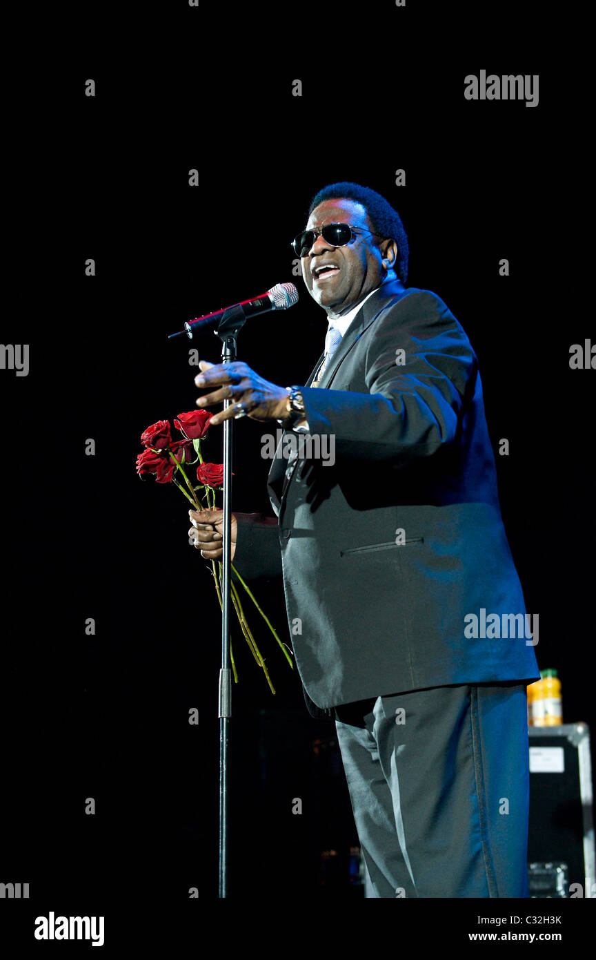 Al Green performing at the Apollo Hammersmith London, England - 06.11. ...