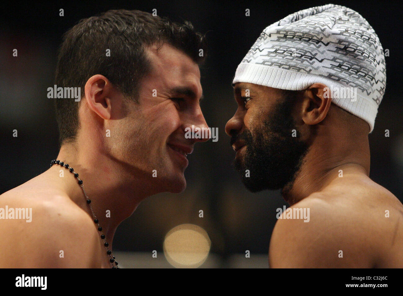 Joe Calzaghe and Roy Jones, Jr. Final Weigh-In for 'Battle of the ...