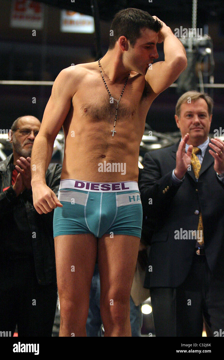 Joe Calzaghe Final Weigh-In for 'Battle of the Superpowers' - Joe ...