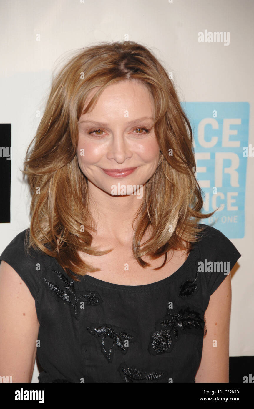 Calista Flockhart Peace Over Violence 37th Annual Humanitarian Awards ...
