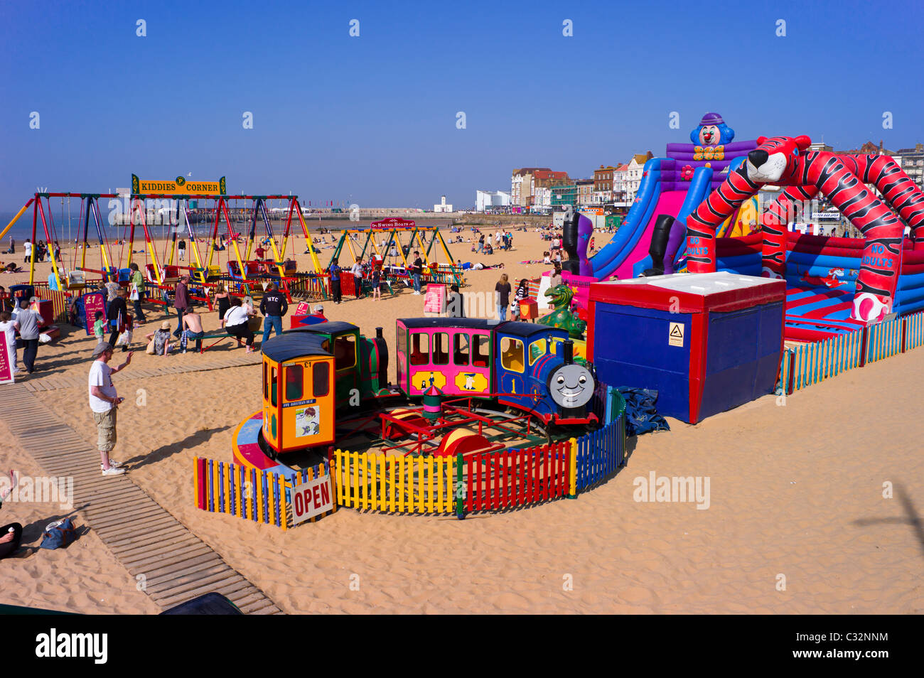 Children's rides and amusements on Margate Beach Turner Contemporary in ...