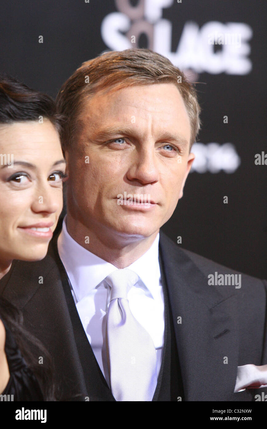 Daniel Craig with girlfriend Satsuki Mitchell at the benefit screening ...