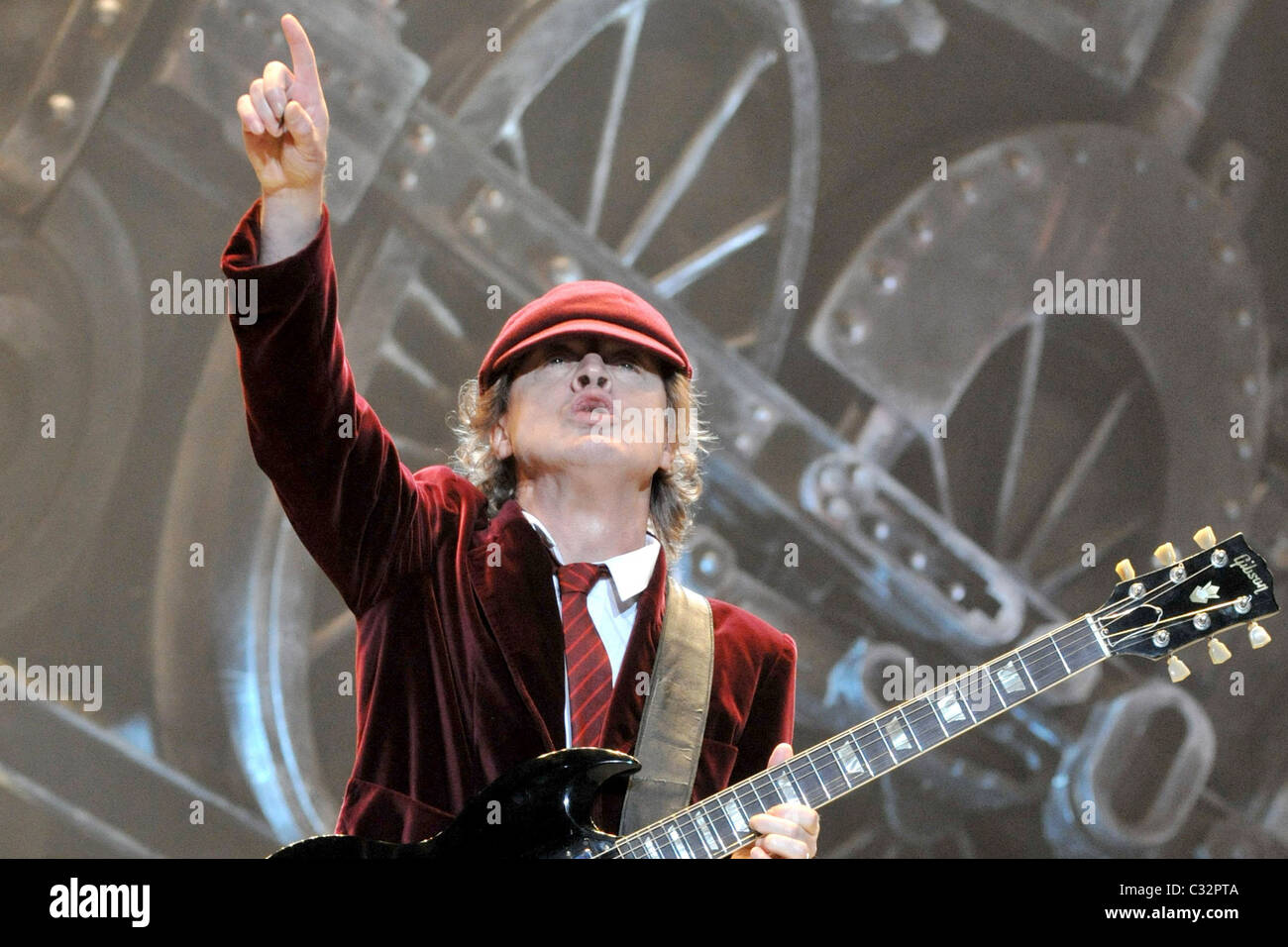 Angus Young AC/DC live in concert at Madison Square Garden New York ...