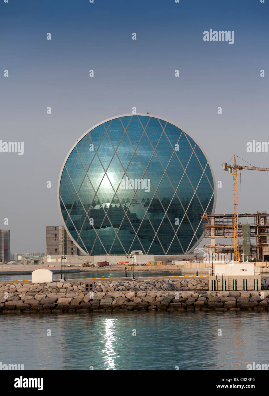 Uae aldar headquarters building hi-res stock photography and images - Alamy