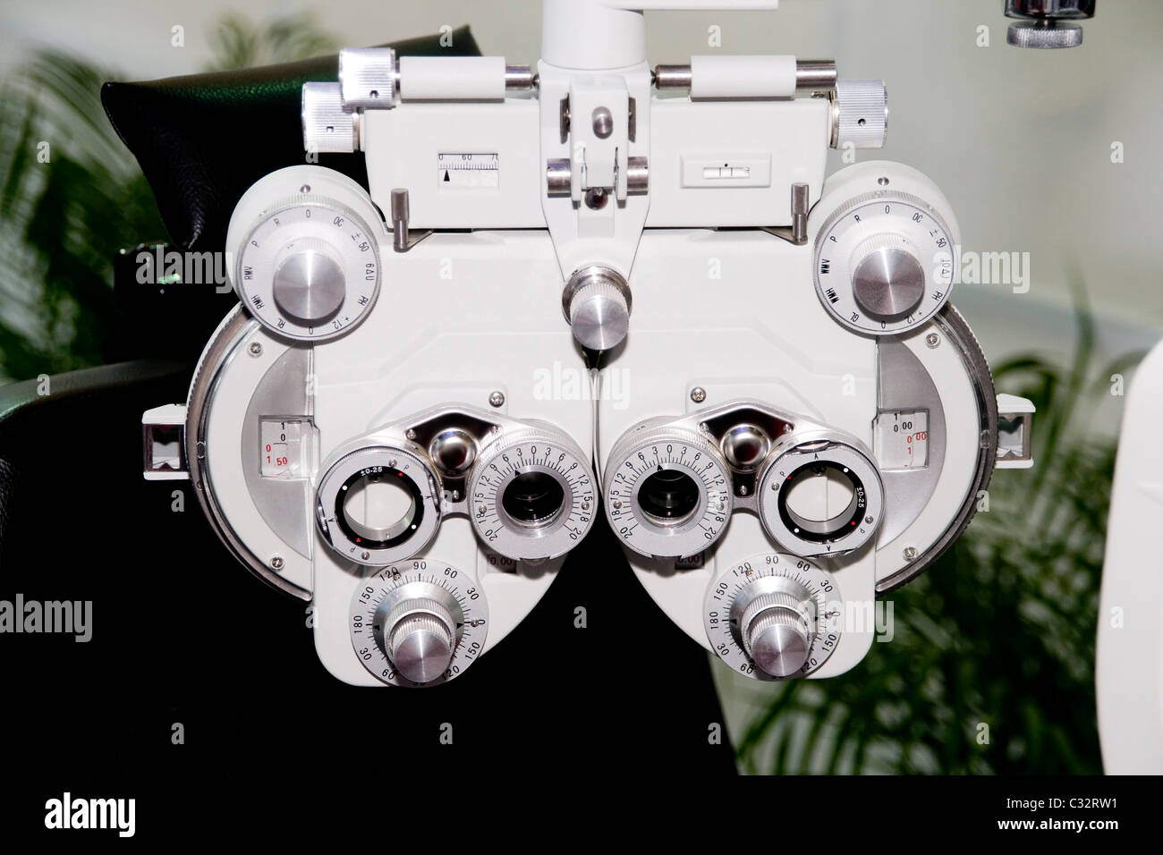 devices in the clinic of the sight-testing Stock Photo - Alamy