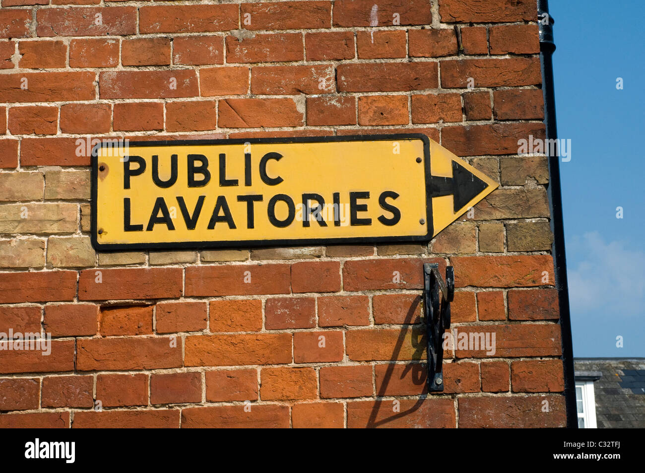 Public Lavatories sign, toilets, loos, brickwork, Street, Wall, Old ...
