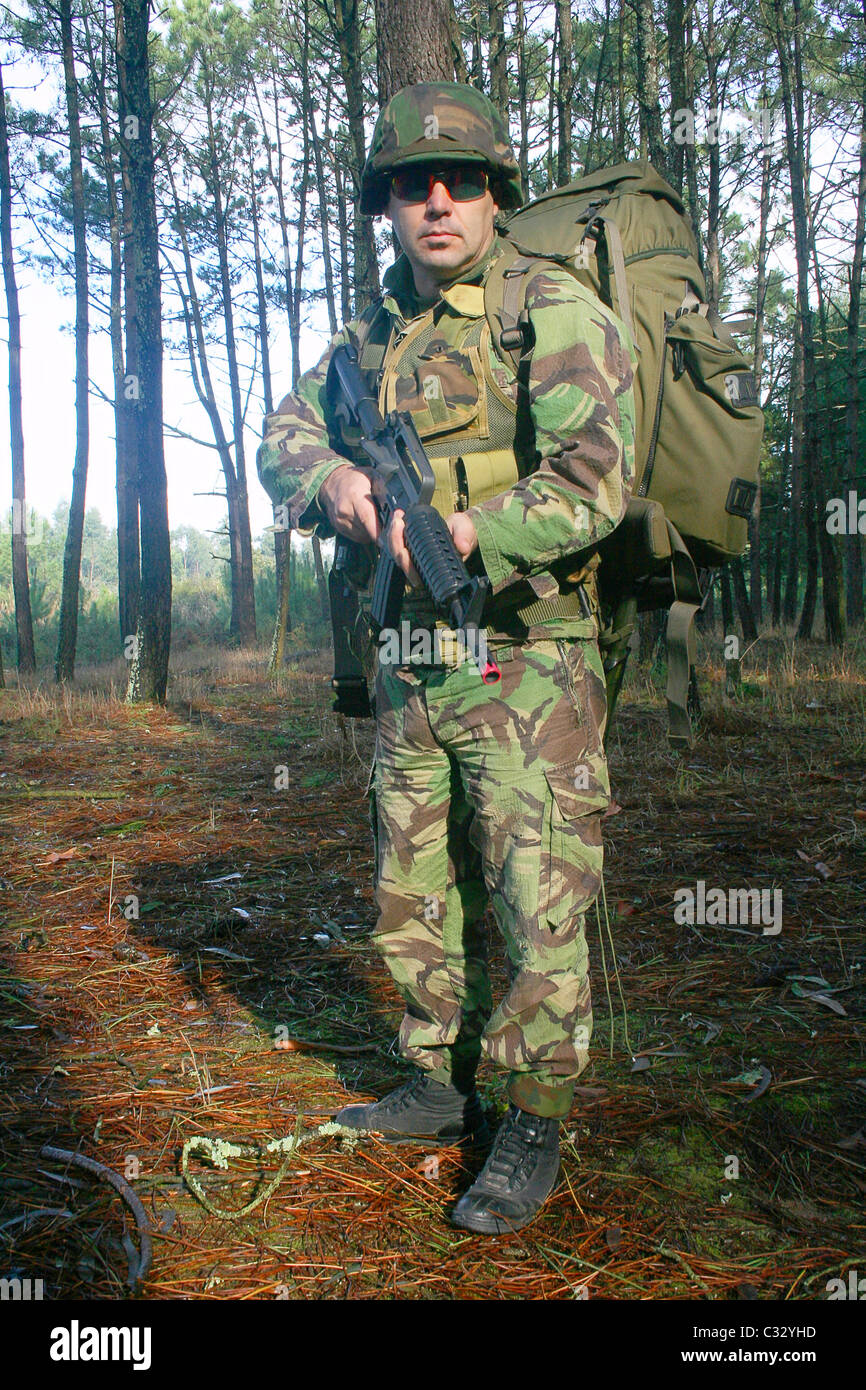Military training combat, forest/jungle environment Stock Photo - Alamy