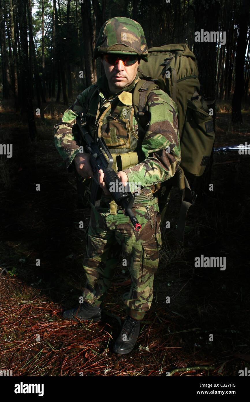 Military training combat, forest/jungle environment Stock Photo - Alamy