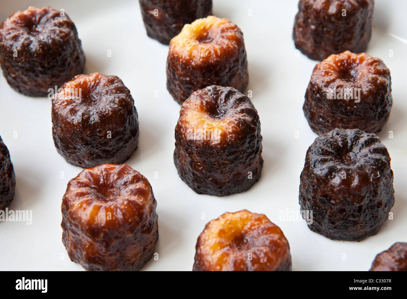 Les Caneles de Bordeaux cakes regional speciality food from Bordeaux ...