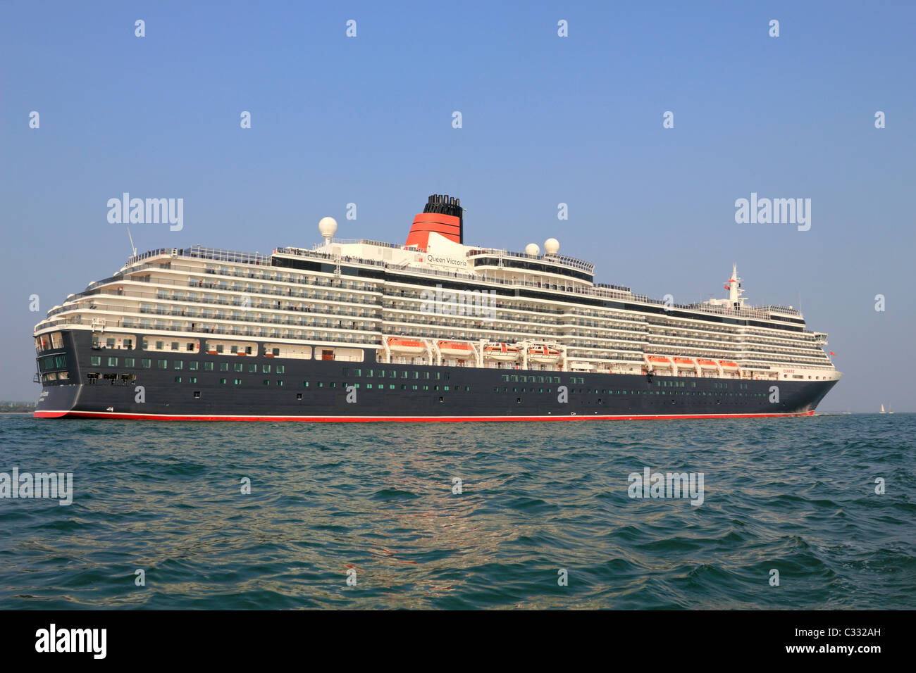 Cunard queen victoria hi-res stock photography and images - Alamy