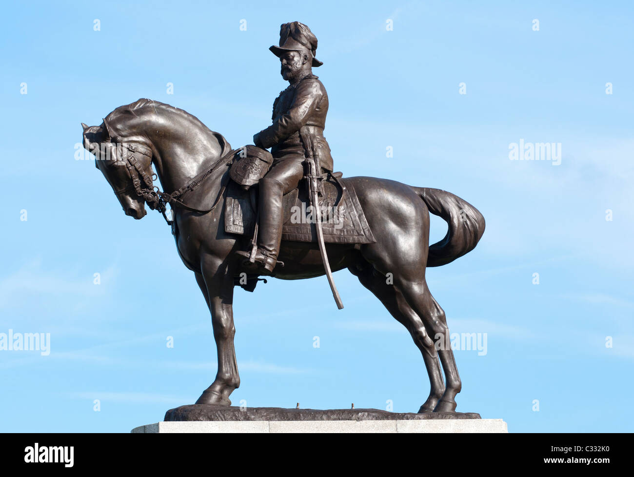 Edward vii bronze statue hi-res stock photography and images - Alamy