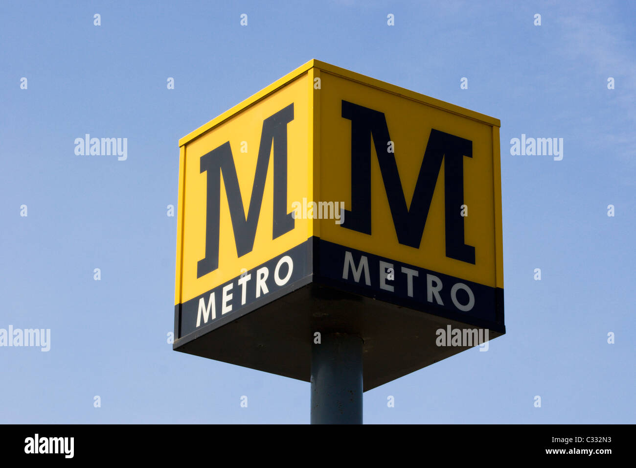 Newcastle Metro Sign Stock Photos & Newcastle Metro Sign Stock Images ...