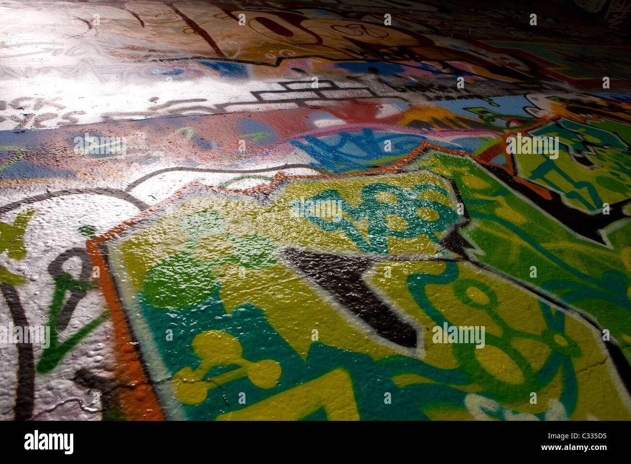 Graffiti 6 hi-res stock photography and images - Alamy