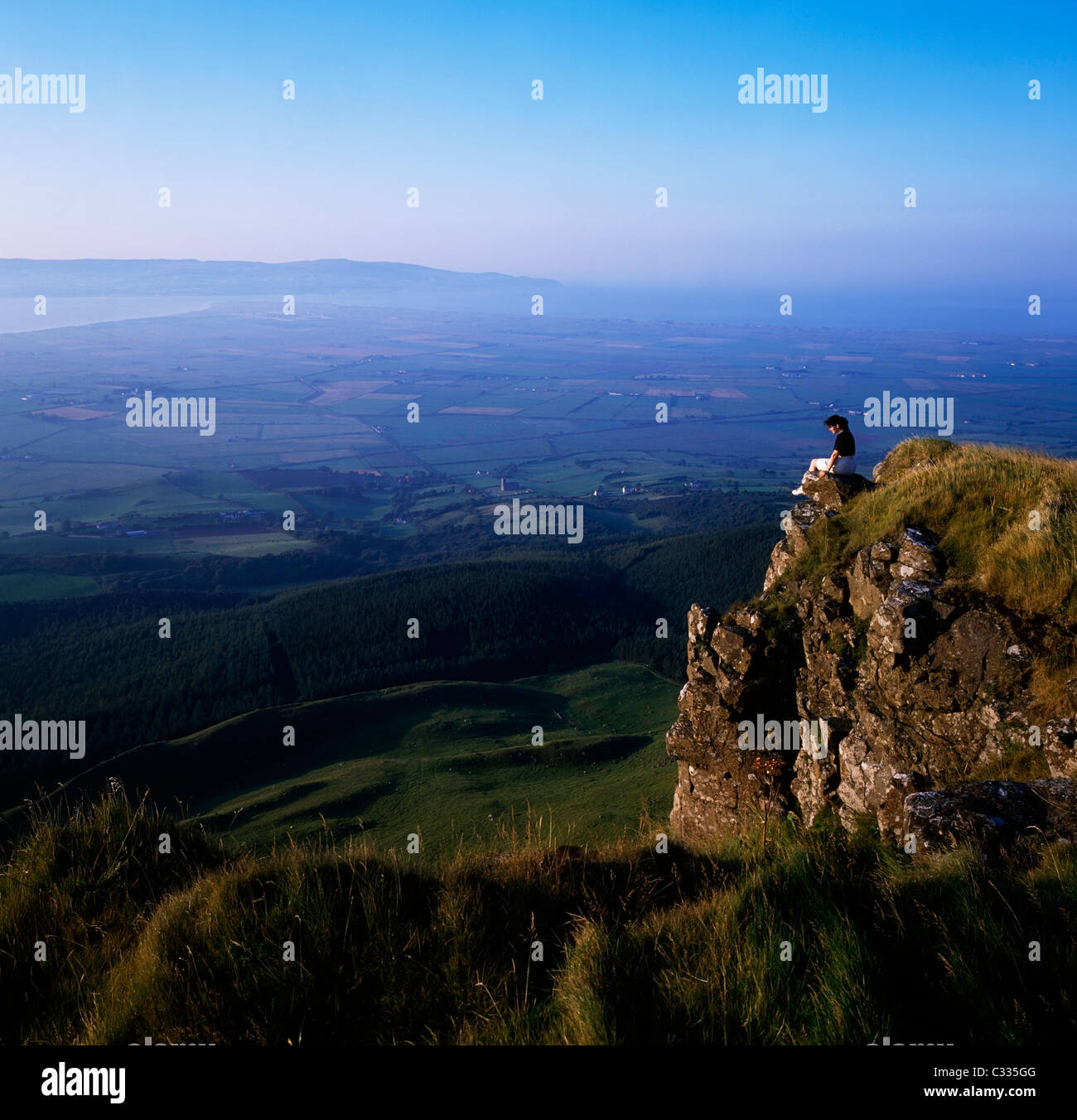 Co derry landscape hi-res stock photography and images - Alamy