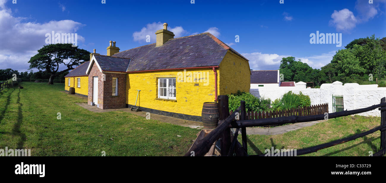 Muckross traditional farms hi-res stock photography and images - Alamy
