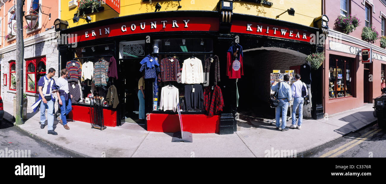 Kenmare streets hi-res stock photography and images - Alamy