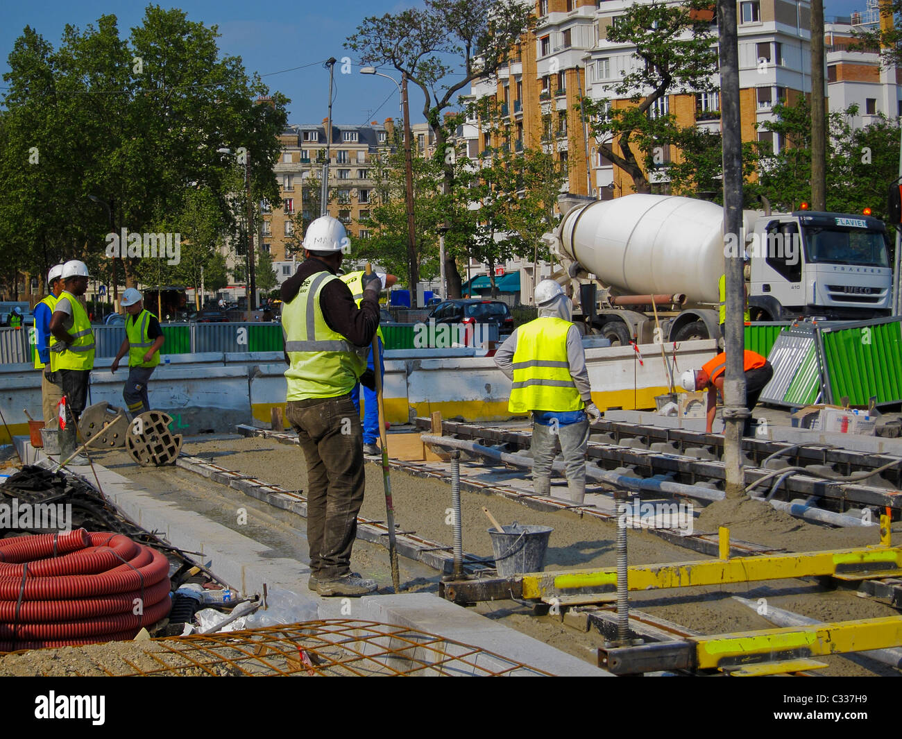 Tramway t3 construction site hi-res stock photography and images - Alamy