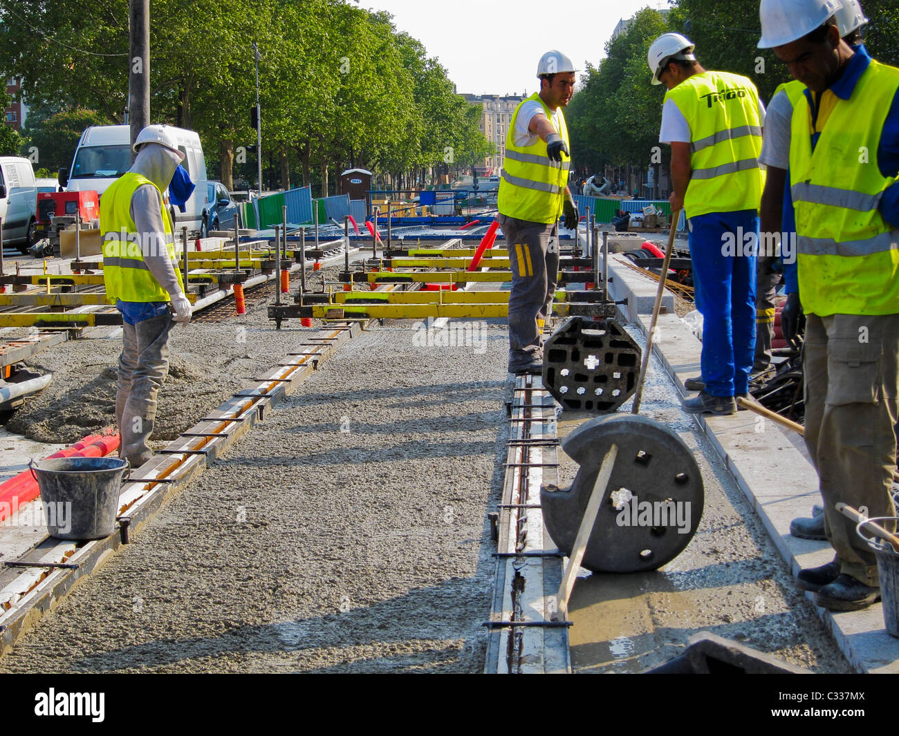 Building supervisor france hi-res stock photography and images - Alamy