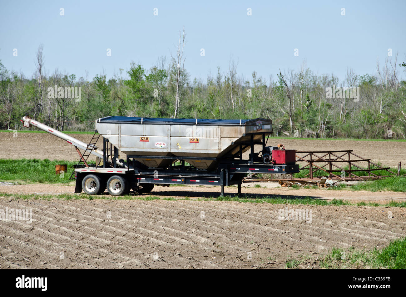 Cotton farming equipment hi-res stock photography and images - Alamy