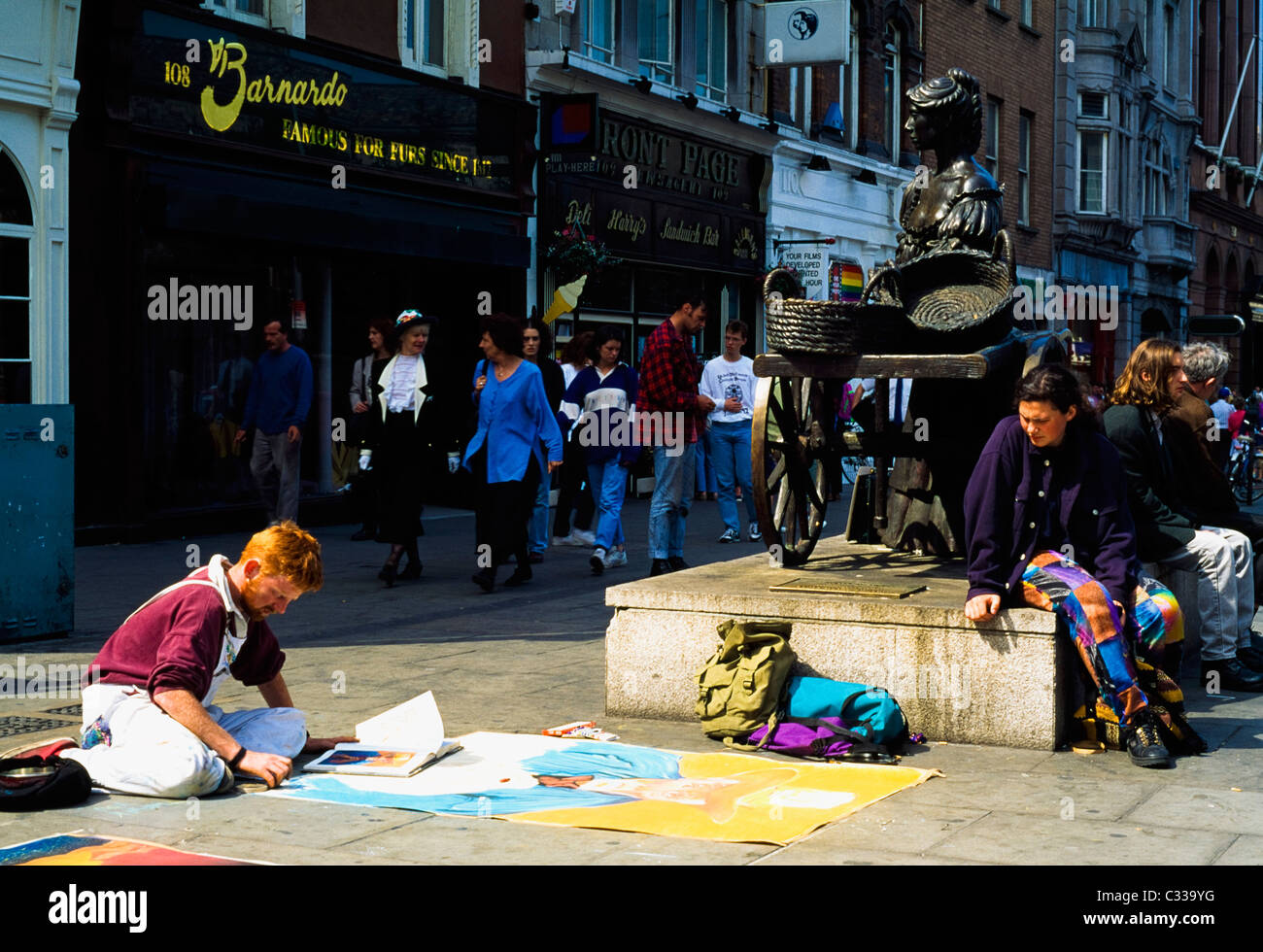 Ireland dublin people working hi-res stock photography and images - Alamy