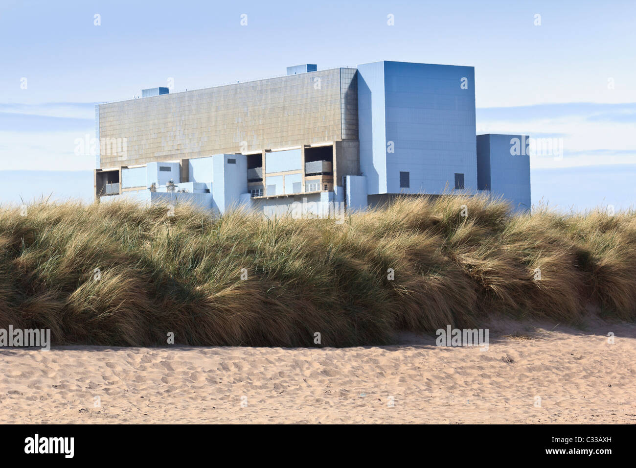 Torness twin Advanced Gas Cooled nuclear reactor power station, East ...
