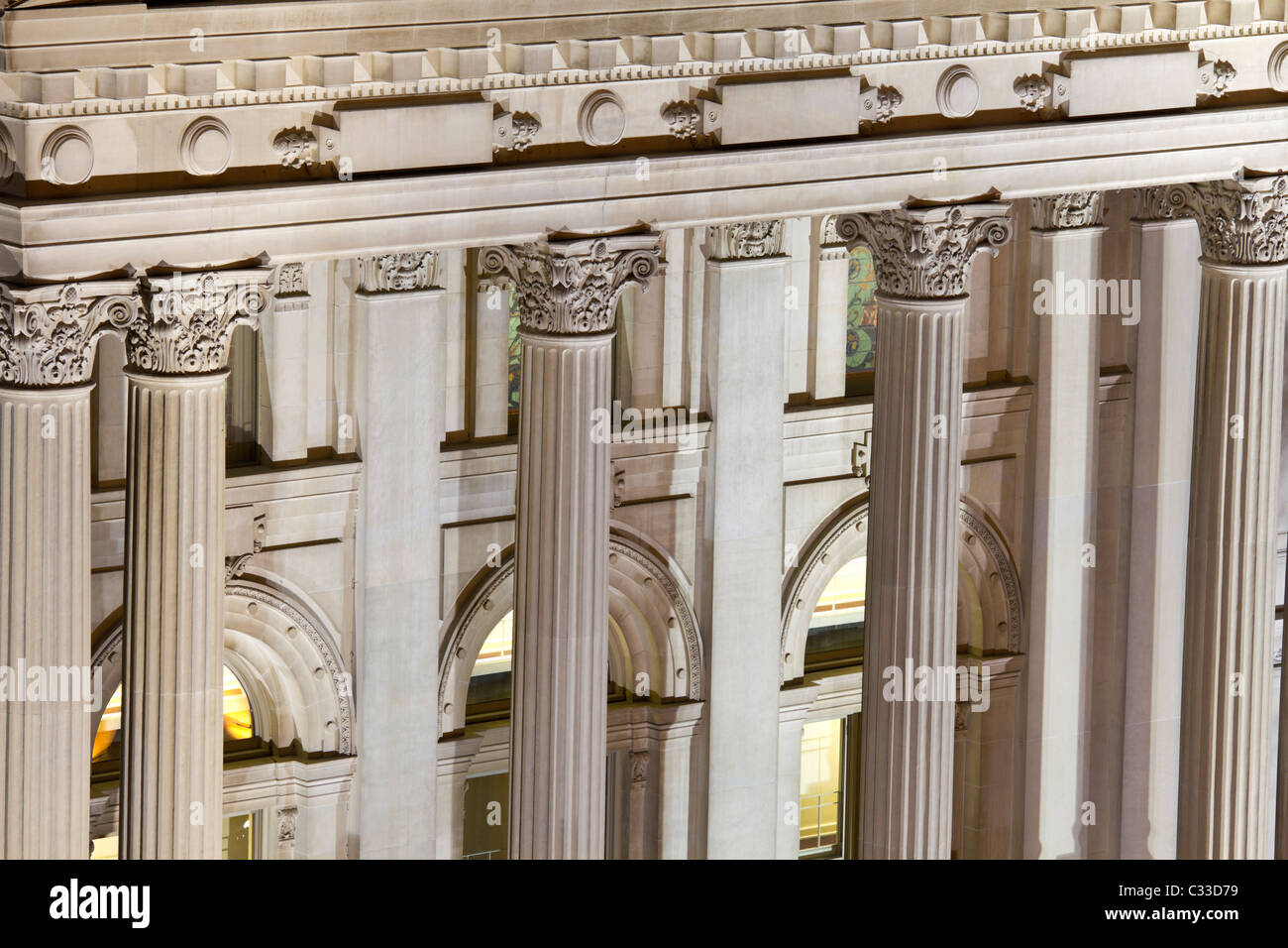 Columns of State Capitol Building Stock Photo - Alamy