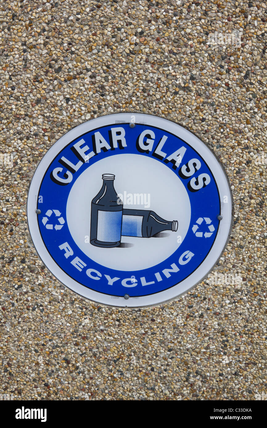 Glass bottle waste sign hi-res stock photography and images - Alamy