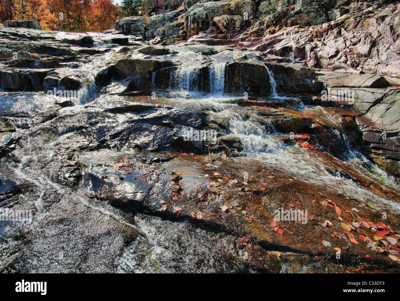Missouri waterfall and creek hi-res stock photography and images - Alamy