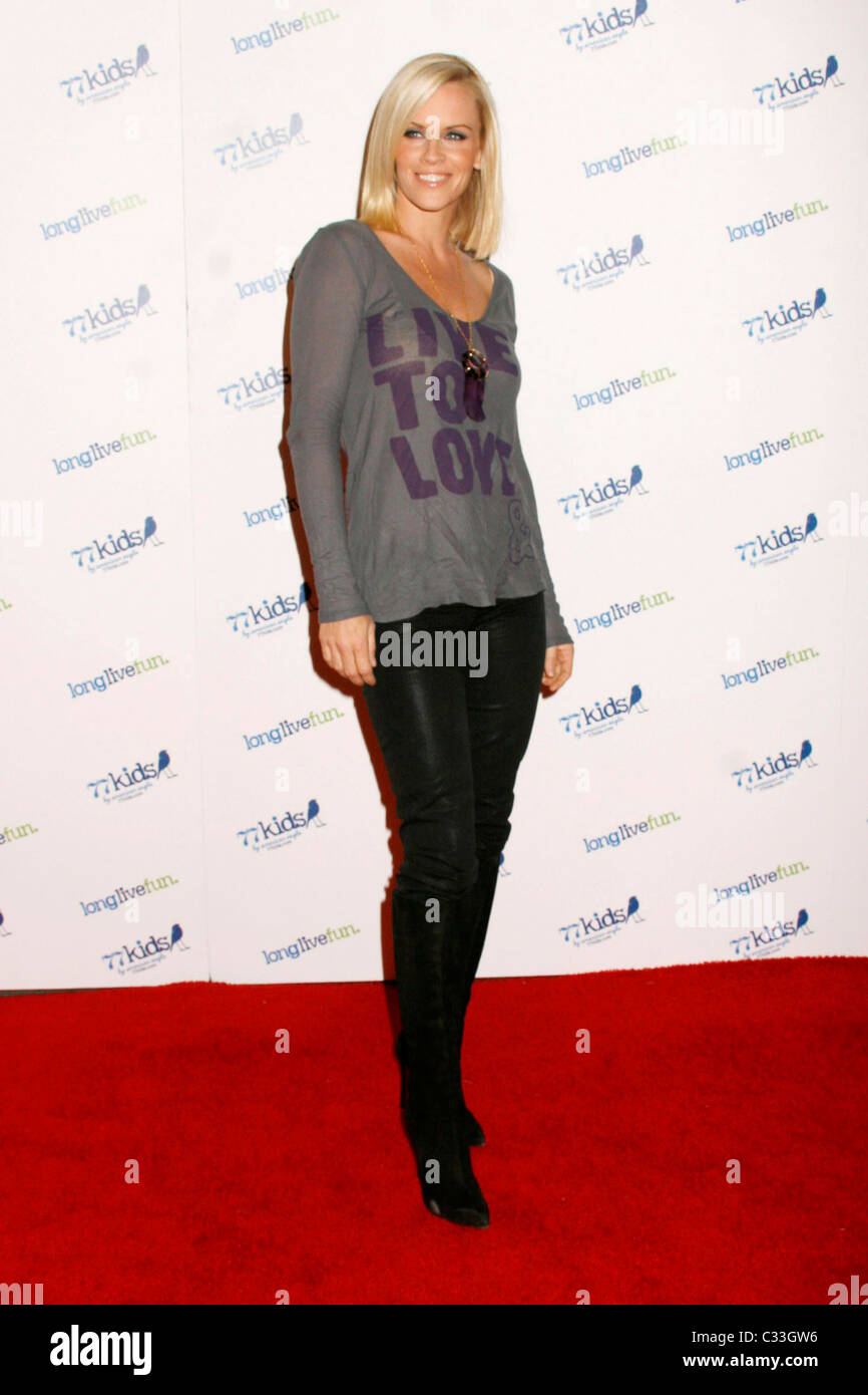 Jenny McCarthy Jonas Brothers Celebrate the Launch of 77Kids held at ...