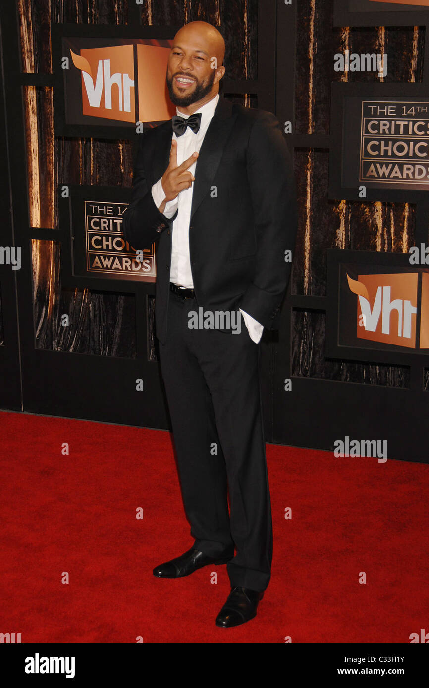 Critic choice awards 14th hi-res stock photography and images - Alamy