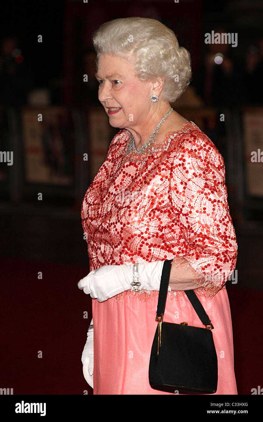 The queen elizabeth headshot hi-res stock photography and images - Alamy