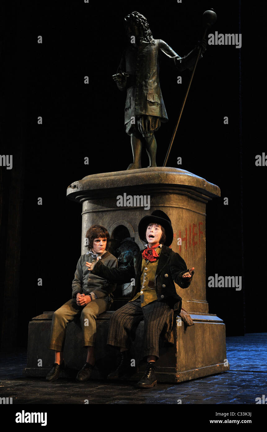 Robert madge as artful dodger hi-res stock photography and images - Alamy