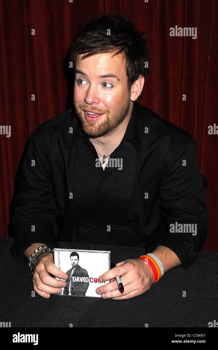 David Cook American Idol winner signs copies of his new album at Hard ...