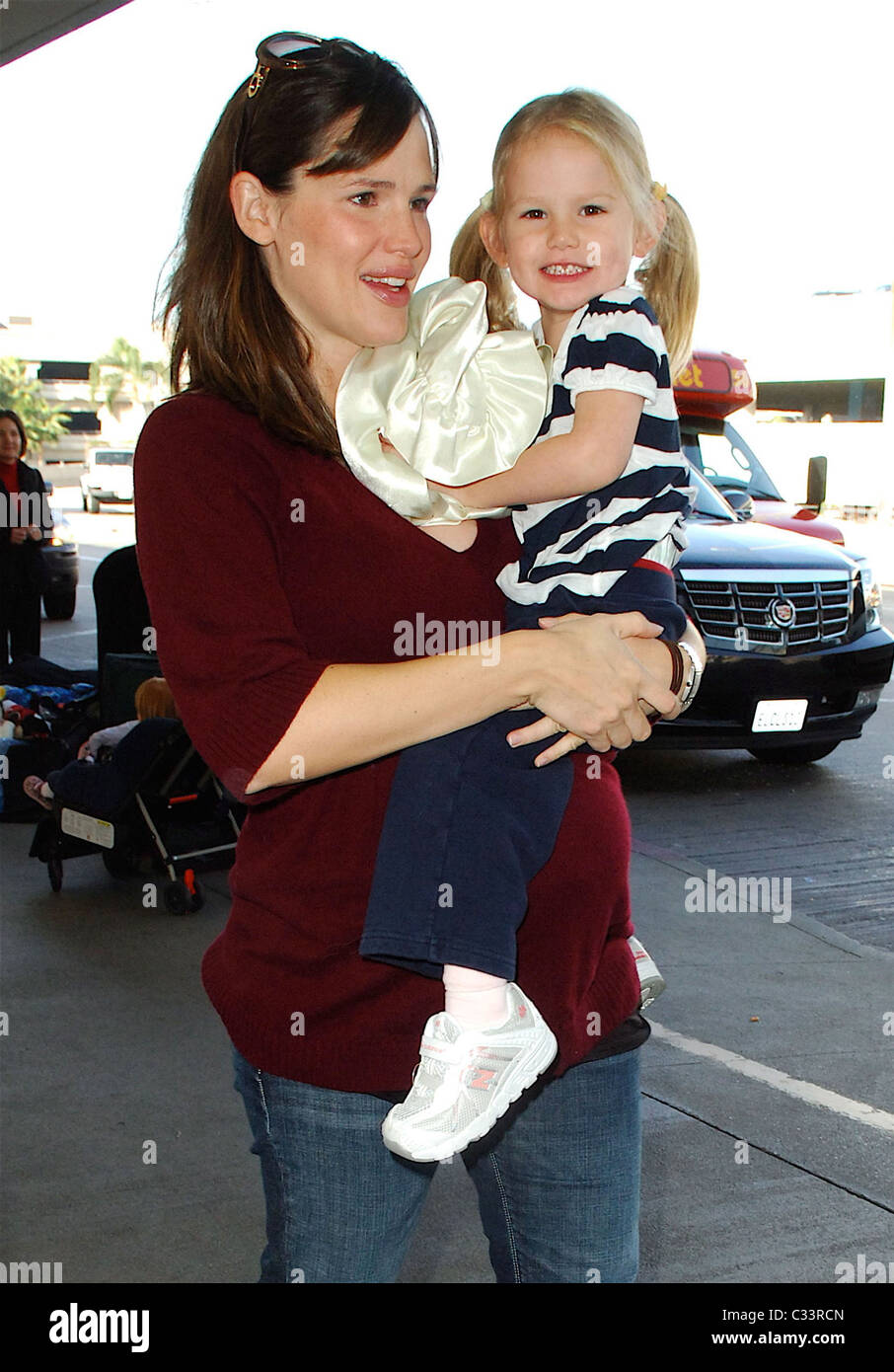 Jennifer Garner and her daughter, Violet Affleck leaving LAX airport ...
