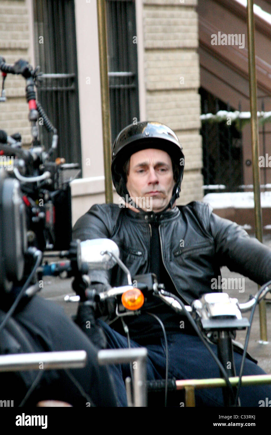Jon Hamm filming a guest staring scene for '30 Rock' in Manhattan New ...