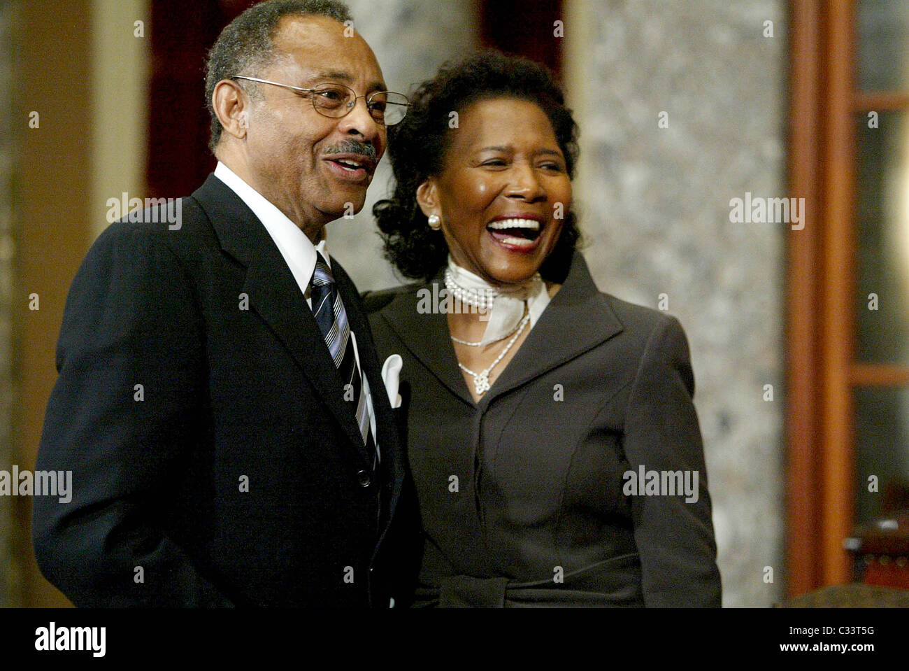 Senator roland burris hi-res stock photography and images - Alamy