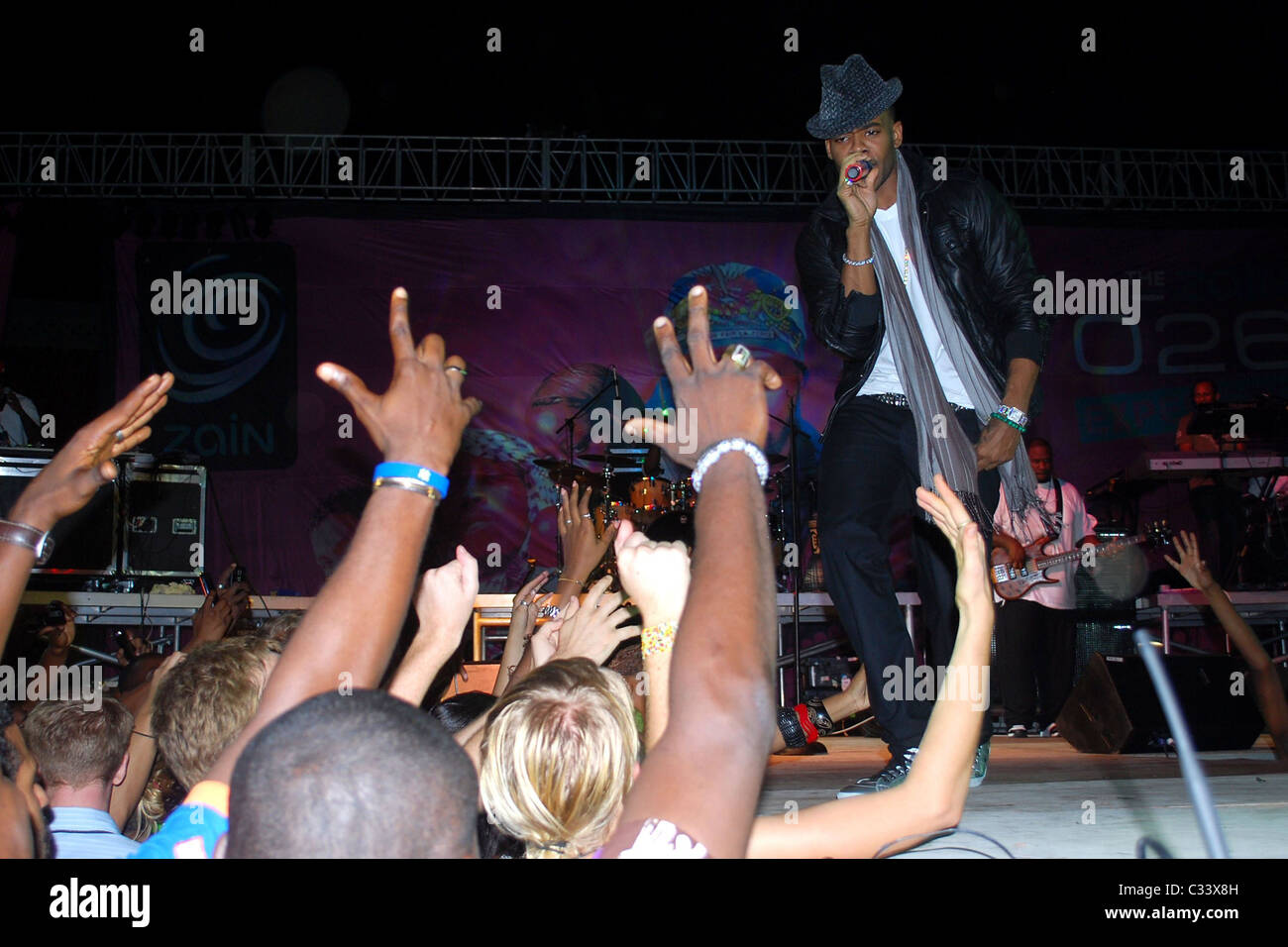 Mario performing live at The Zain 026 Experience at Ohene Djan Sports ...