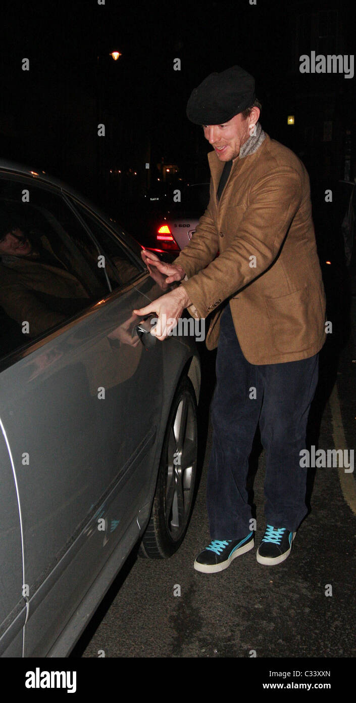 Guy ritchie london pub hi-res stock photography and images - Alamy