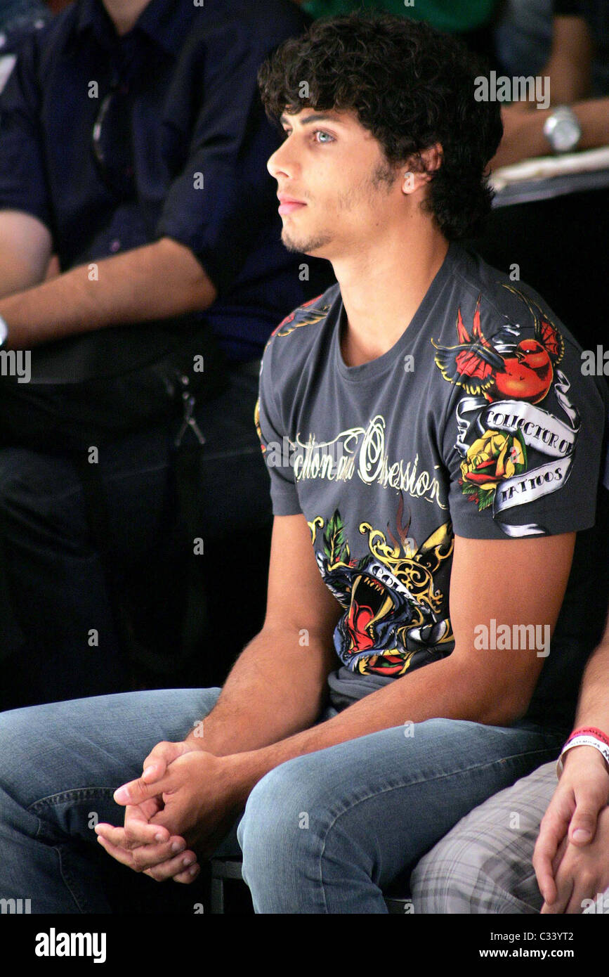 Jesus Luz Brazilian model rumoured to be dating Madonna attends Sao ...